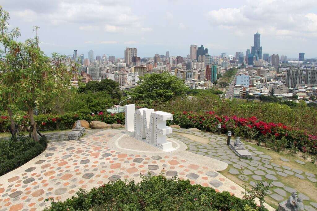 Shoushan Lovers' Viewing Platform－Kaohsiung Travel website
